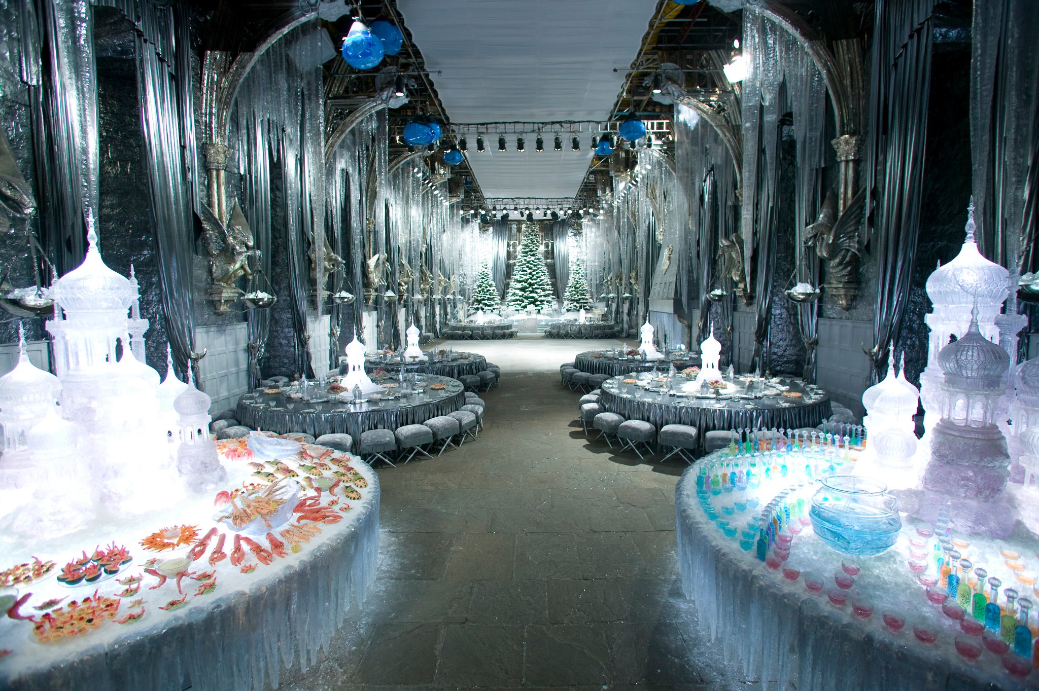  WB Releases Picture Production Details Of Yule Ball Great Hall Set